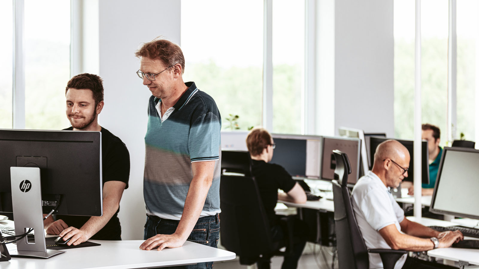 Systemdrift och skräddarsydda lösningar efter era behov - WCOM